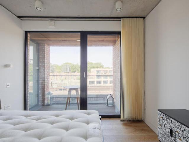 2 bedroom flat for sale in Mentmore Terrace, London, E8