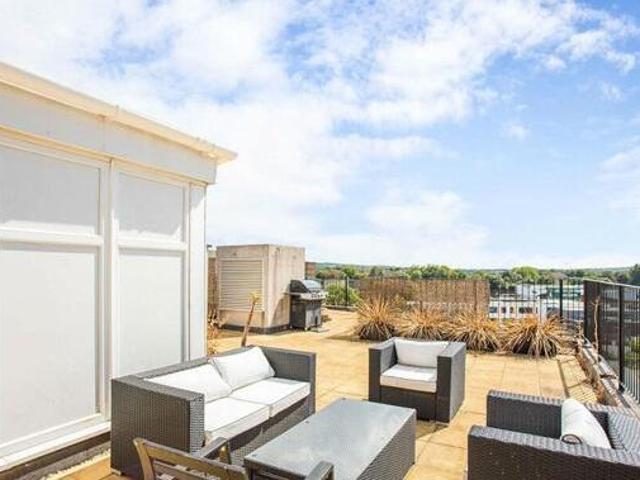 2 Bedroom Flat For Sale In Watford