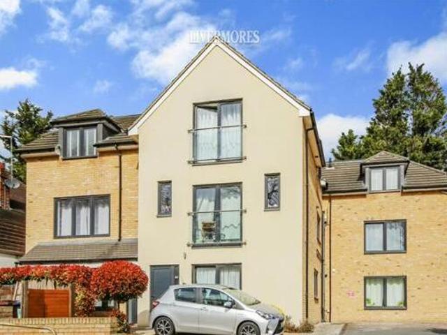 2 Bedroom Flat For Sale In Watling Street, Bexleyheath