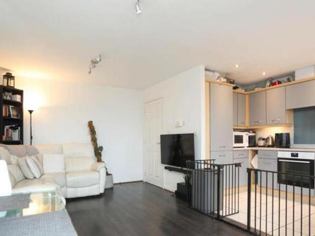 2 Bedroom Flat For Sale In Wembley