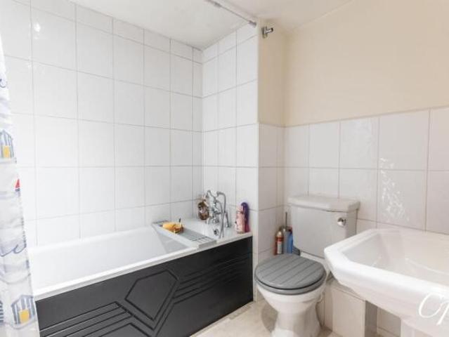 2 bedroom flat for sale in Wellington Street, Cheltenham Town Centre, GL50