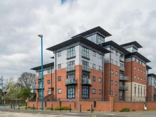 2 Bedroom Flat For Sale In West Bromwich, West Midlands
