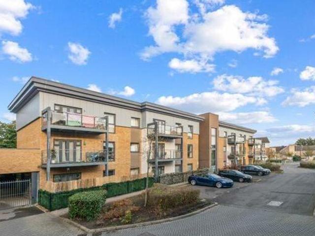 2 Bedroom Flat For Sale In West Drayton