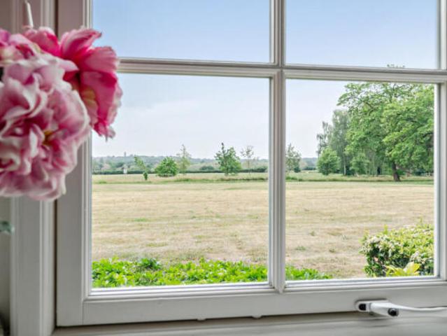 2 bedroom flat for sale in West Hall, Napsbury Pk, St. Albans, AL2