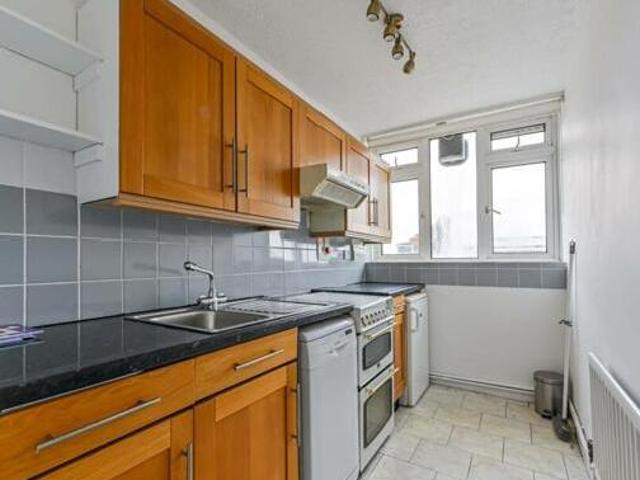 2 Bedroom Flat For Sale In West Putney, London