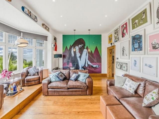 2 bedroom flat for sale in Westcliff Parade, Westcliff on sea, SS0 7, SS0