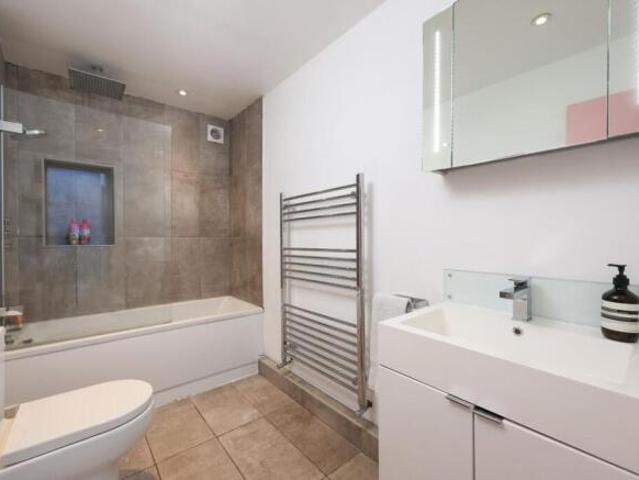 2 bedroom flat for sale in Westbury Park, Bristol, BS6