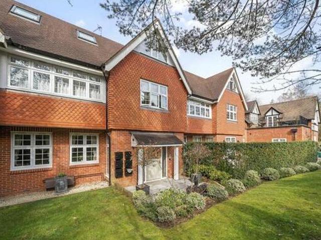 2 Bedroom Flat For Sale In Westerham Road