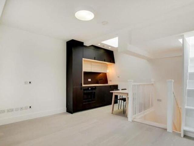 2 Bedroom Flat For Sale In Westminster, London