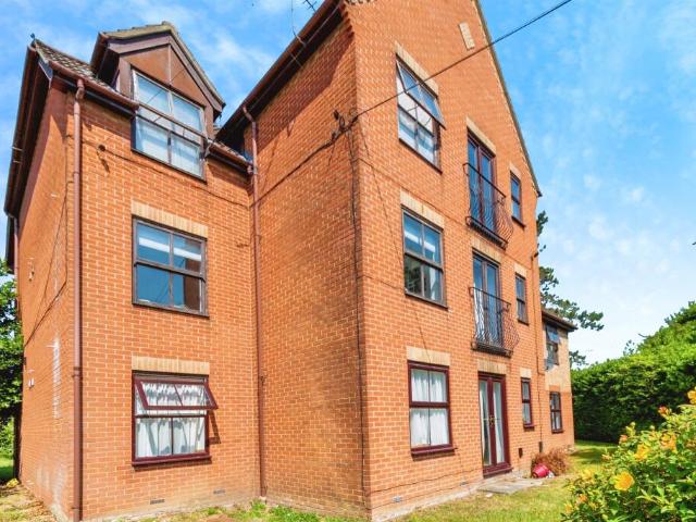 2 bedroom flat for sale in Westridge Road, Southampton, SO17