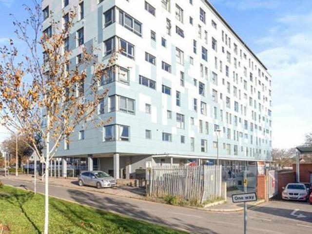 2 Bedroom Flat For Sale In Wetherburn Court, Milton Keynes