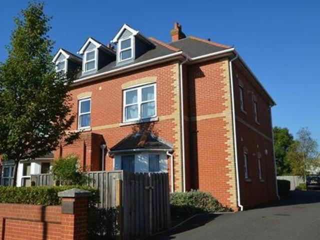 2 Bedroom Flat For Sale In Weymouth