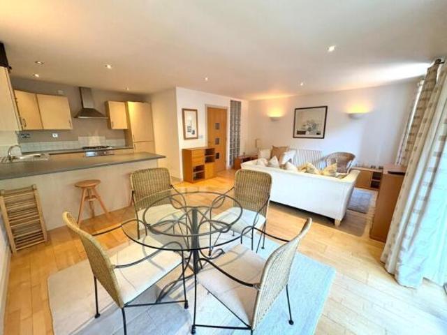 2 bedroom flat for sale in Wharf Road, Nottingham, Nottinghamshire, NG7