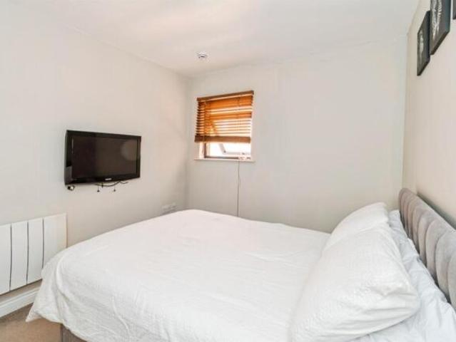 2 bedroom flat for sale in White Star Place, Southampton, SO14