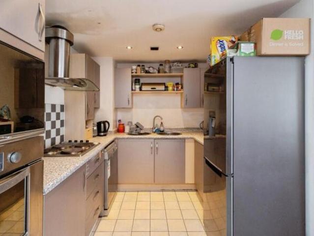 2 bedroom flat for sale in Whitworth Street West, Manchester, Greater Manchester, M1