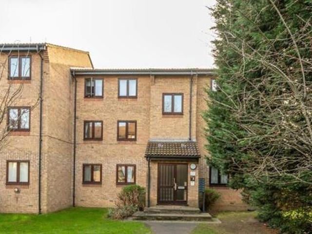 2 Bedroom Flat For Sale In Wimbledon Park, London