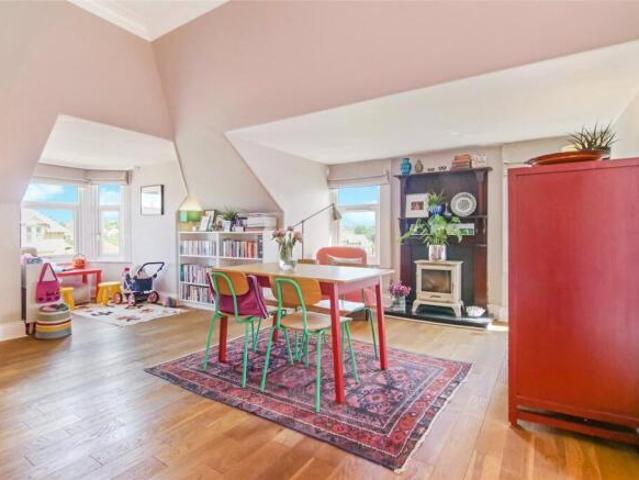 2 bedroom flat for sale in Winton Drive, Kelvinside, Glasgow, G12