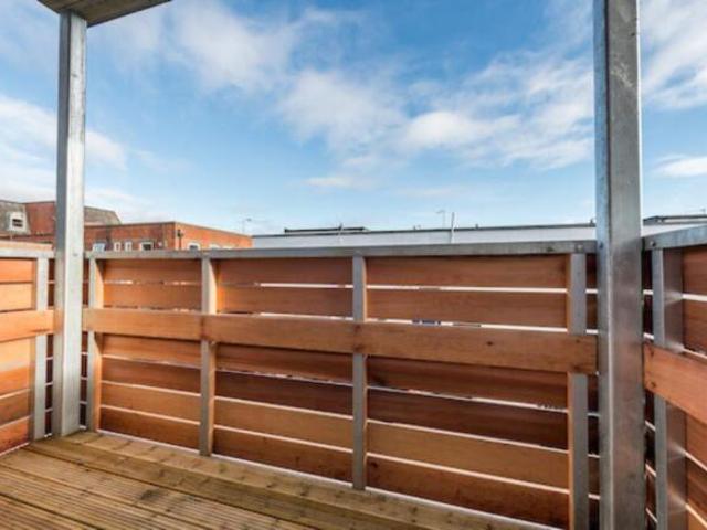 2 bedroom flat for sale in Windmill Road, Headington, OX3