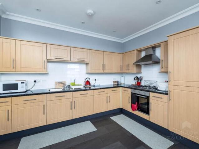 2 bedroom flat for sale in Wilderness Road, Mannamead, Plymouth, PL3