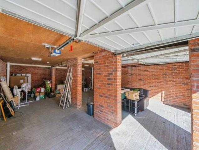 2 bedroom flat for sale in Wilderspool Causeway, WARRINGTON, Cheshire, WA4