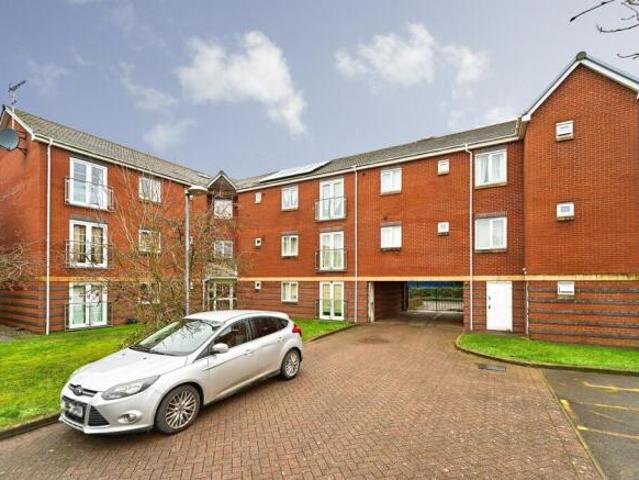 2 bedroom flat for sale in Willenhall Road, Wolverhampton, WV1
