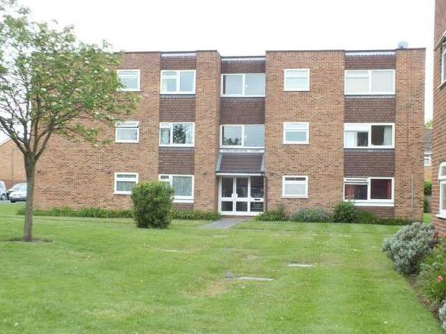 2 Bedroom Flat For Sale In Willowhayne Drive