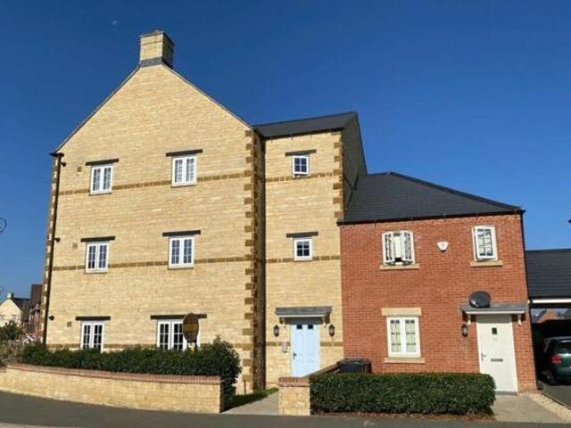 2 Bedroom Flat For Sale In Wootton