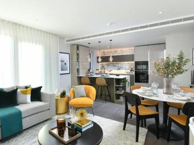 2 Bedroom Flat For Sale In Wood Lane