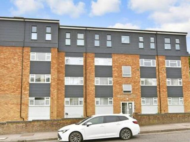 2 Bedroom Flat For Sale In Woodford Green
