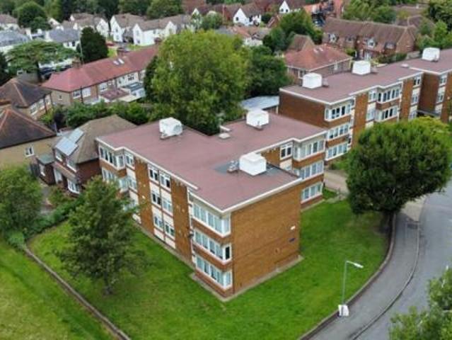 2 Bedroom Flat For Sale In Woodford Green