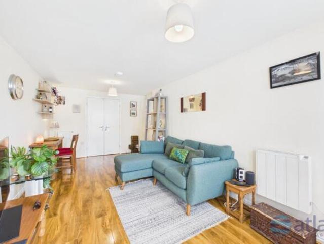 2 bedroom flat for sale in Woodholme Court, Woolton, L25