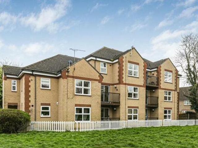 2 Bedroom Flat For Sale In Woodhead Drive