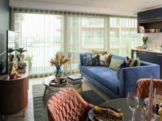 2 Bedroom Flat For Sale In Woolwich Arsenal, London