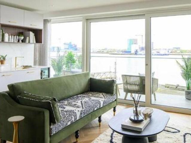 2 Bedroom Flat For Sale In Woolwich Arsenal, London