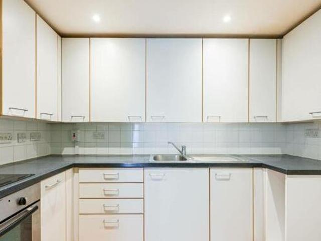 2 Bedroom Flat For Sale In Woolwich Riverside, London