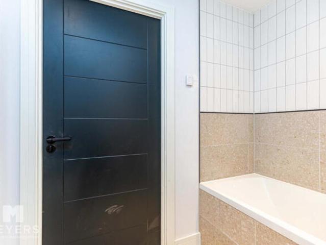 2 bedroom flat for sale in Wollstonecraft Road, Bournemouth, BH5 1, BH5