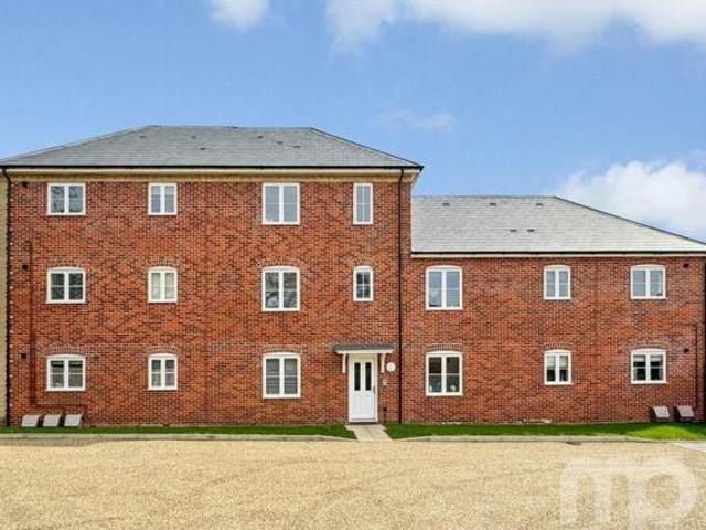 2 Bedroom Flat For Sale In Wymondham