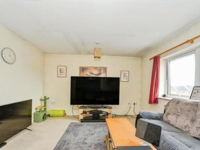 2 bedroom flat for sale in Yersin Court, Swindon, SN1