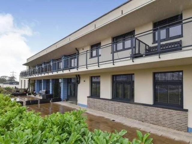 2 bedroom flat for sale in Accord Avenue Paisley PA2 PA2