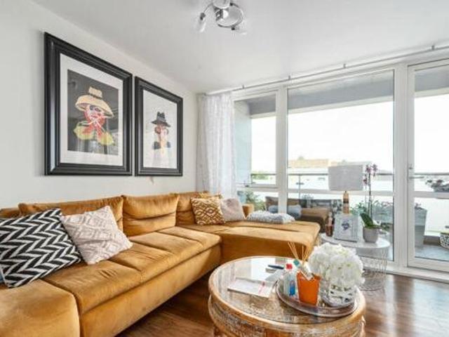 2 Bedroom Flat For Sale In Acton Green, Acton