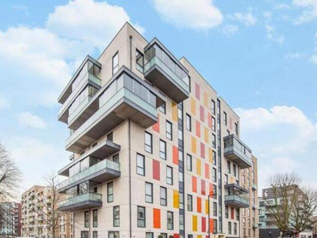 2 Bedroom Flat For Sale In Acton, London