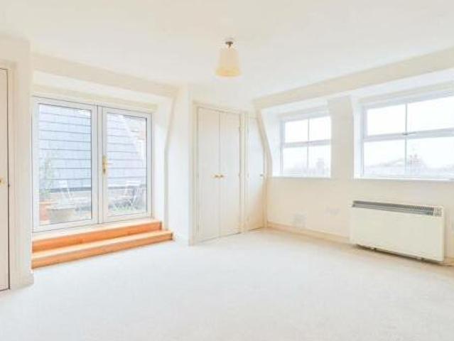 2 Bedroom Flat For Sale In Acton, London