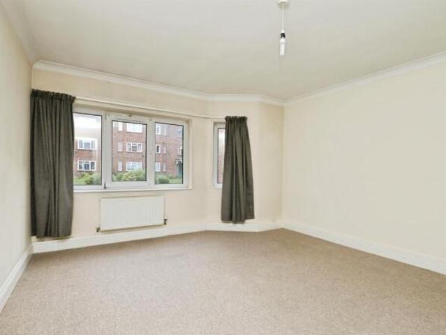 2 bedroom flat for sale in Abbey Court, Norwich, NR1