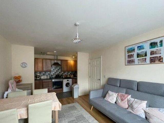 2 Bedroom Flat For Sale In Abercynon, Mountain Ash