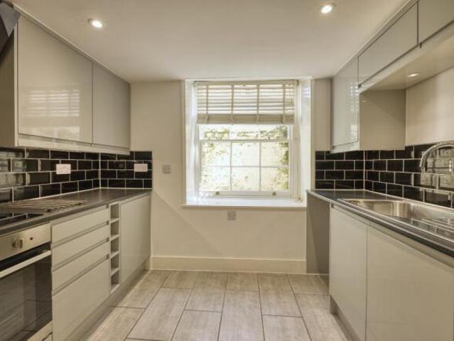 2 bedroom flat for sale in Addington Street, Ramsgate, Kent, CT11