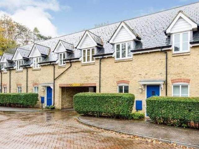 2 bedroom flat for sale in Ainsley Way Chartham Canterbury CT4