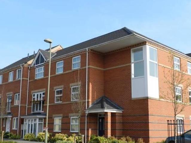 2 bedroom flat for sale in Alma Road BANBURY OX16