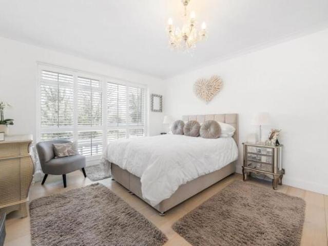 2 bedroom flat for sale in Albemarle Road, York Court, BR3