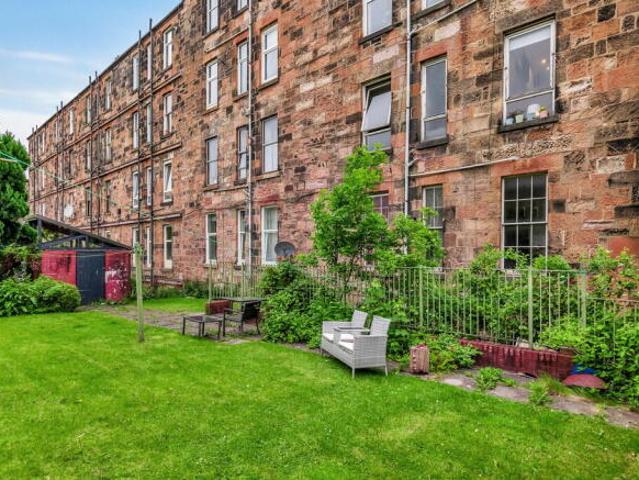 2 bedroom flat for sale in Albert Road, Govanhill, G42