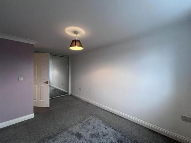 2 bedroom flat for sale in Albert Road, Stoke, PL2